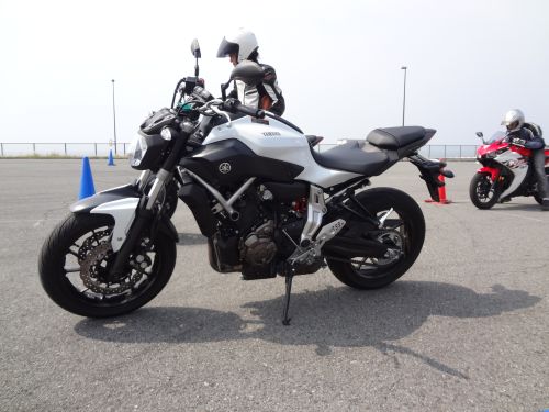 YAMAHA MT-07 R25 見てきました！乗ってきました！｜お知らせ｜モーターサイクルドクターSUDA：SUDA NEWS